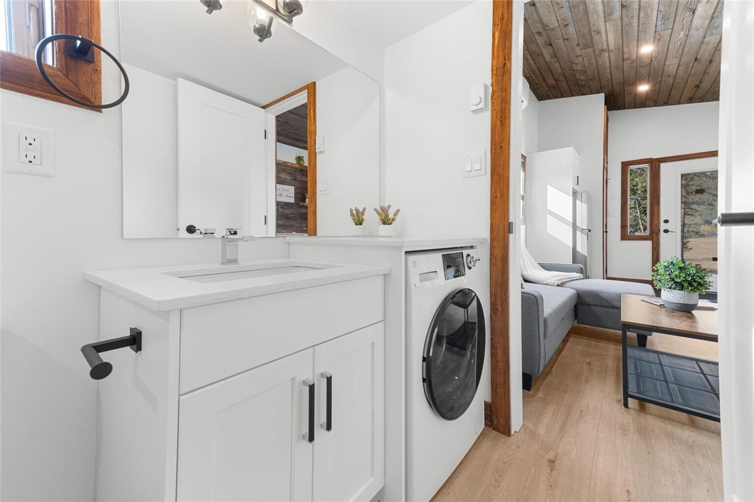 Hemlock by Rover Tiny Homes - Tiny Living